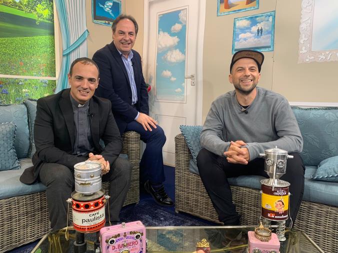 Fatti per il Cielo. L'artista Massimo Sirelli ospite di Don Francesco ...